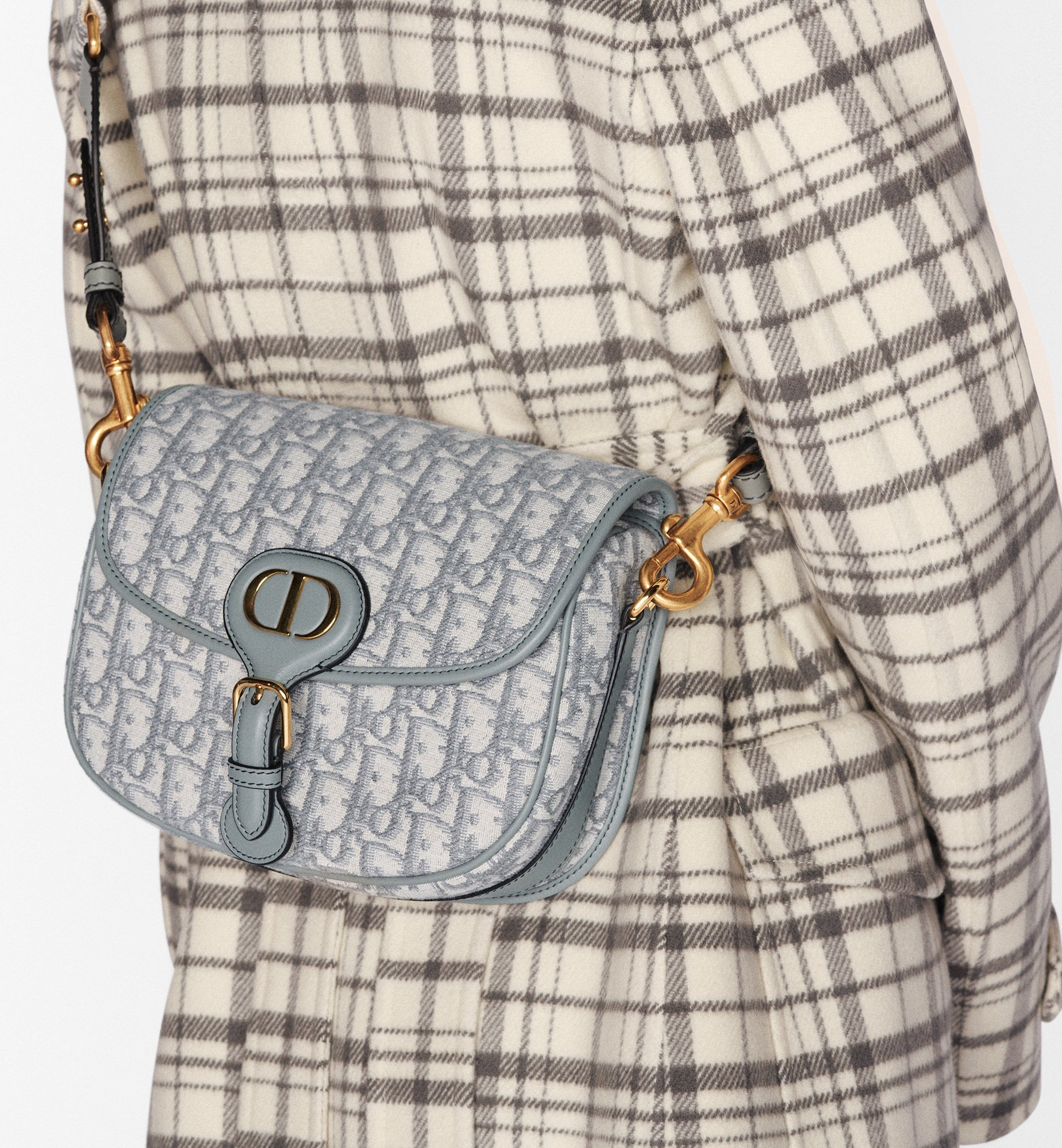 Medium Dior Bobby Bag Gray Dior Oblique Jacquard | DIOR
