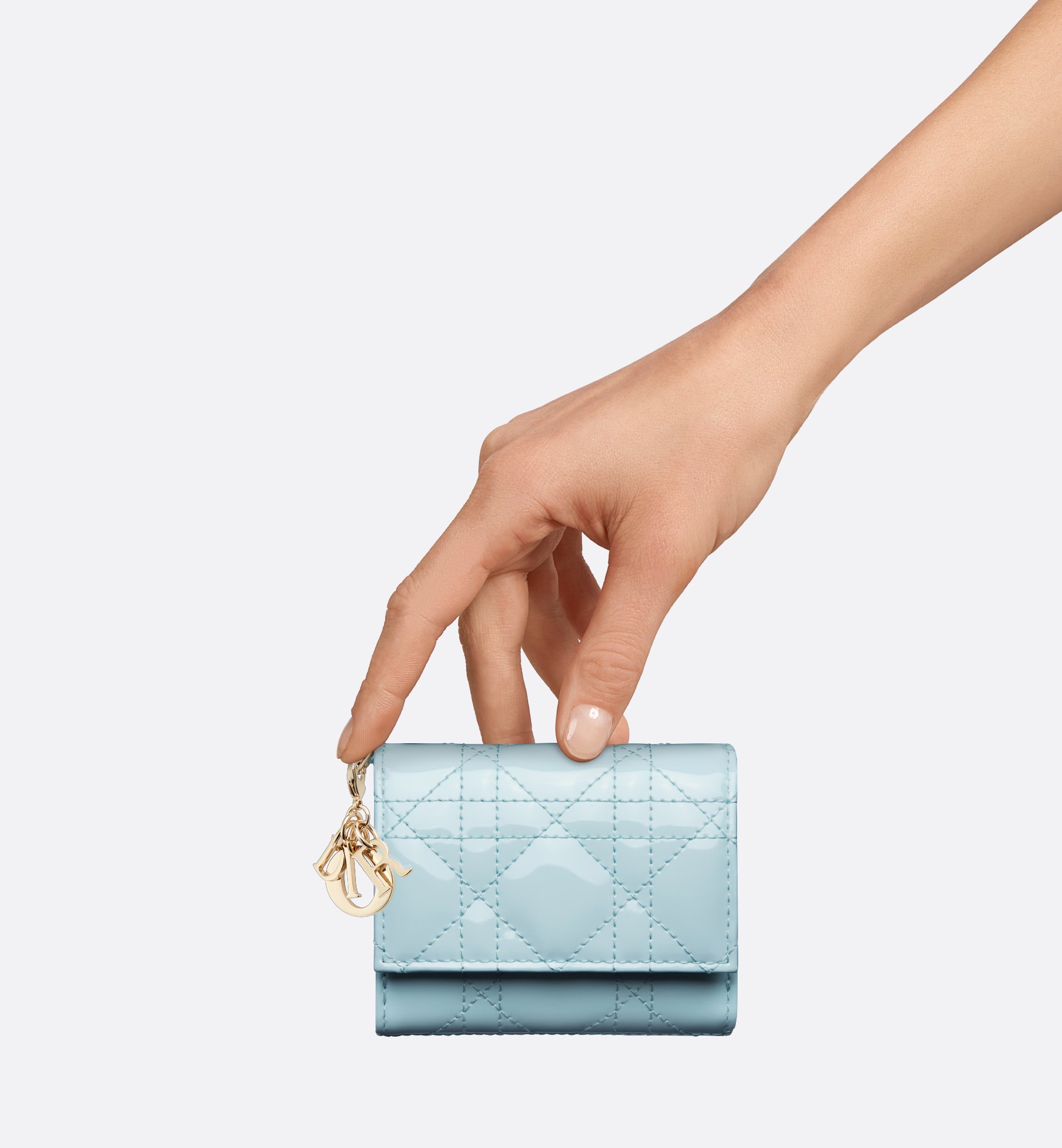 Lady Dior ロータスウォレット カナージュ パテントカーフスキン Lady Dior ロータスウォレット カナージュ パテントカーフスキン