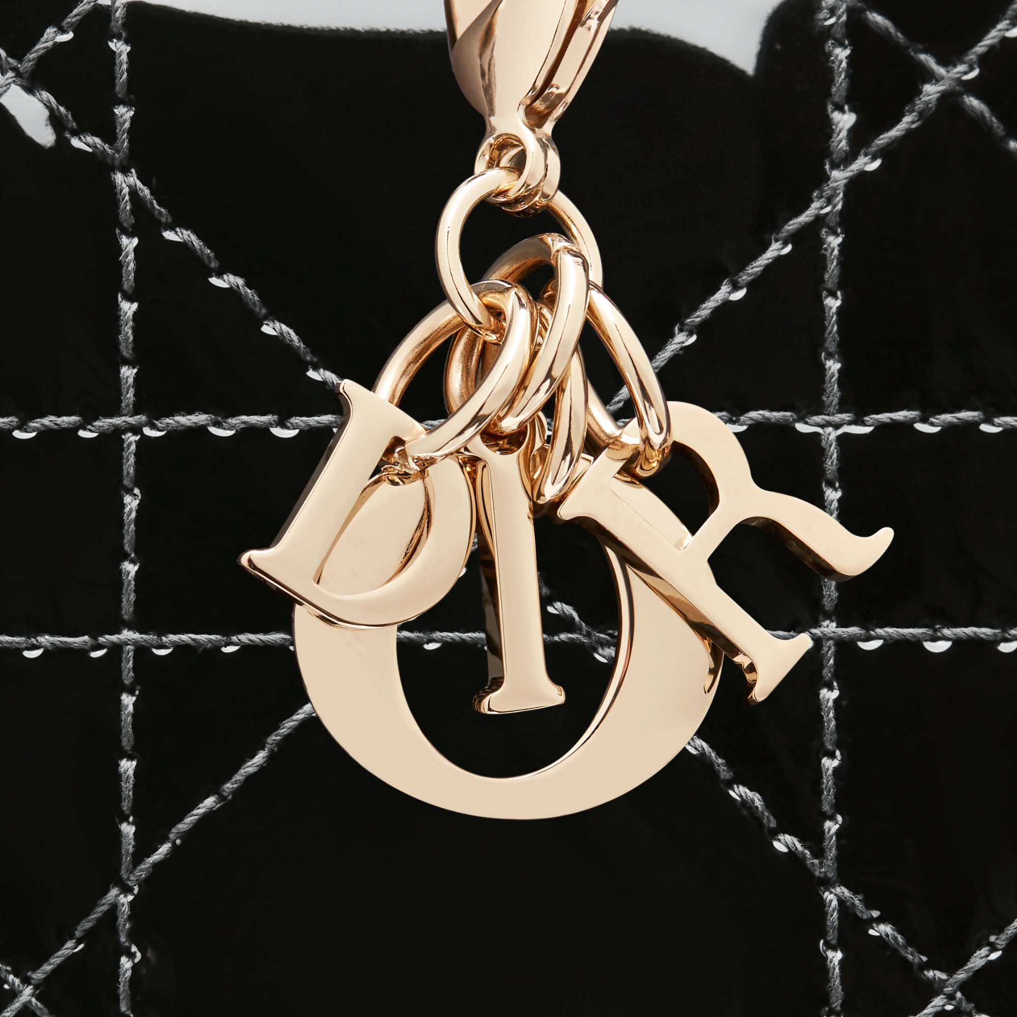 Small Lady Dior Voyageur Coin Purse Black Patent Cannage Calfskin | DIOR