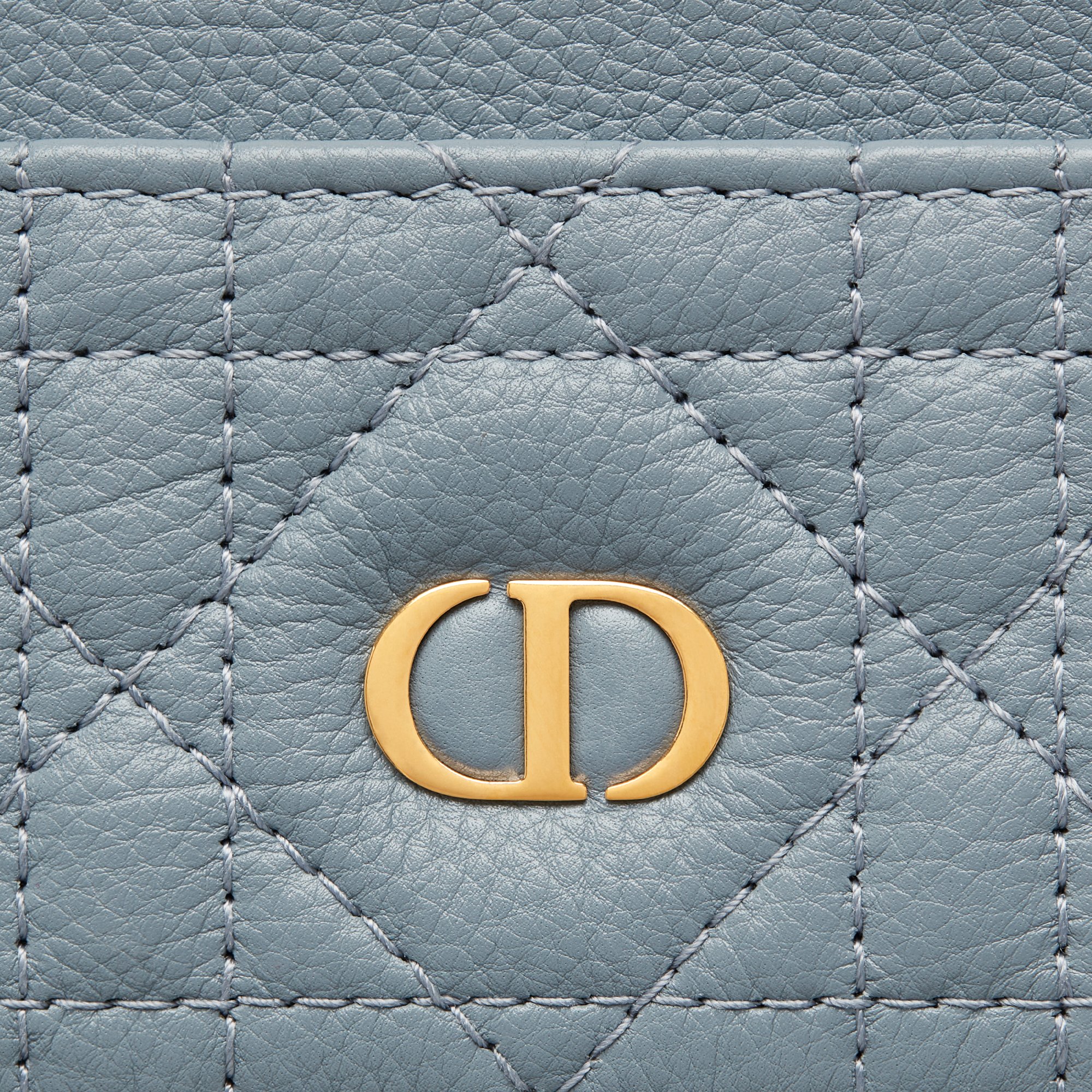 Dior Caro Freesia Card Holder Cloud Blue Supple Cannage Calfskin | DIOR