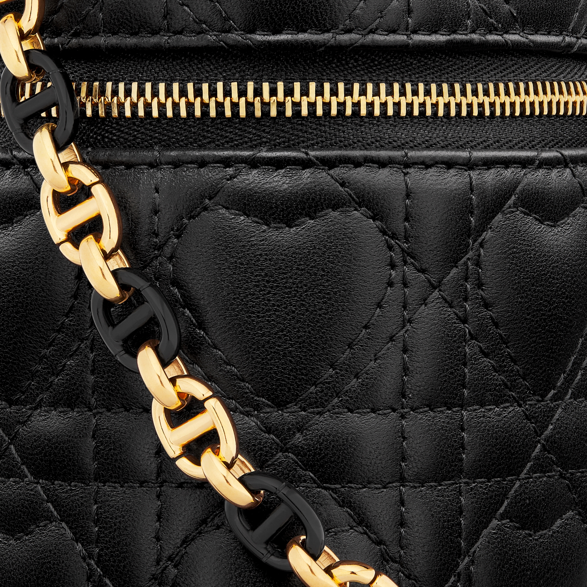 Dioramour Dior Caro Heart Micro Vanity Black Cannage Lambskin with ...